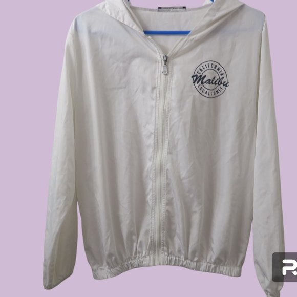 Brandy Melville | Jackets & Coats | Brandy Melville Windbreaker Jacket ...